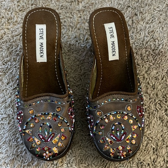 Steve Madden | Shoes | Steve Madden Beaded Riveted Clogs | Poshmark